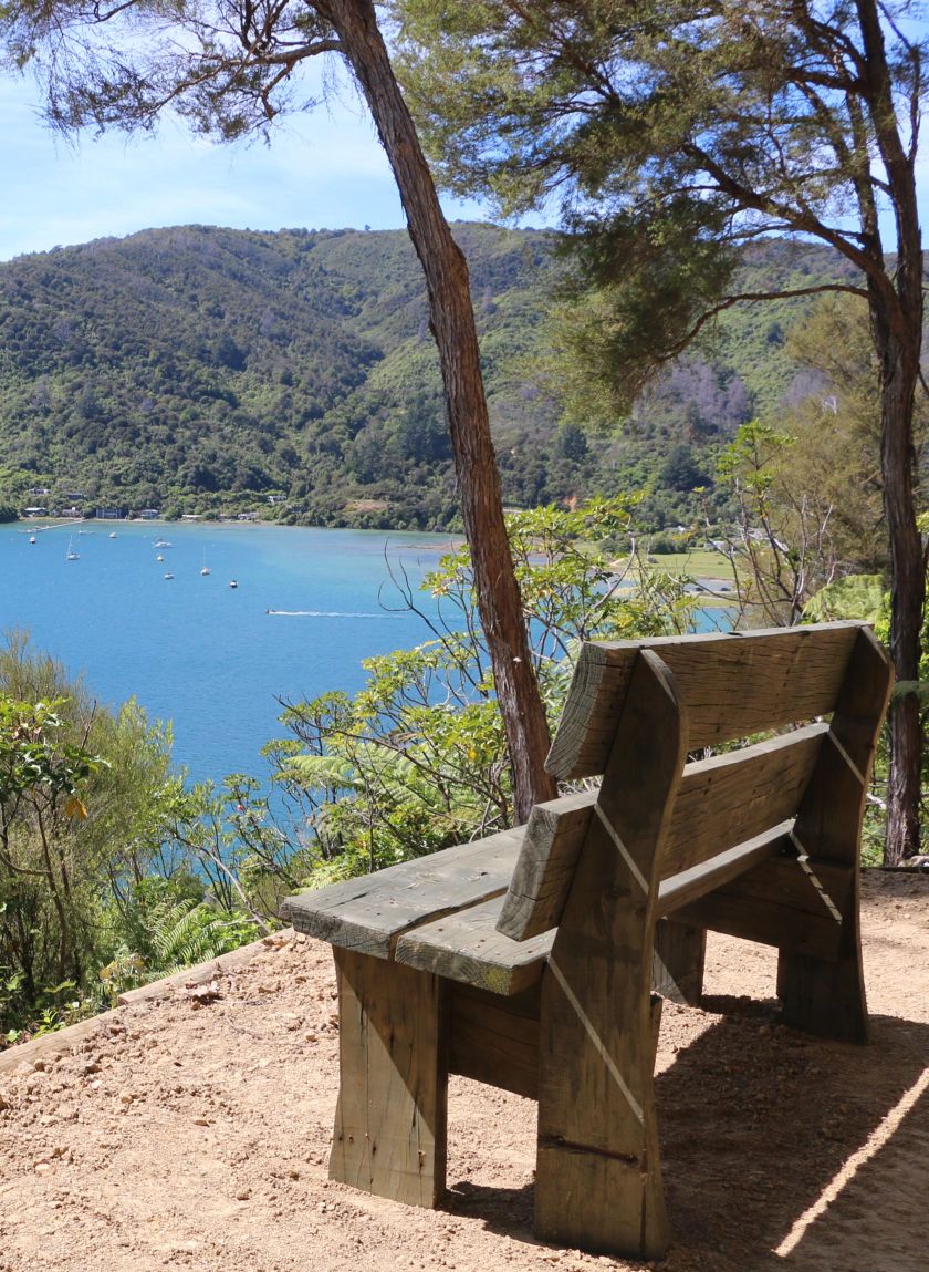 Link Pathway Walking Track Cycle Trail Marlborough Sounds. Te Araroa Trail.